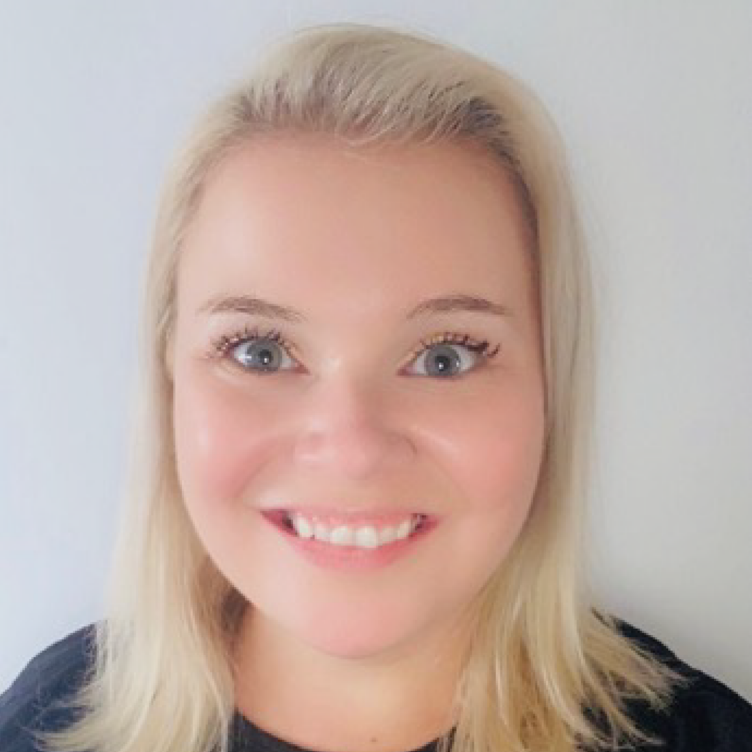 Alexandria Lloyd - Administrative Coordinator | Campbell & Company